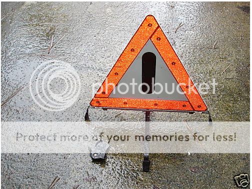 safety triangle | Mercedes-Benz Forum
