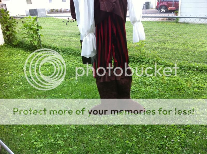 Totally Ghoul Pirate Costume (new) with a extra pirate wig $25 ...